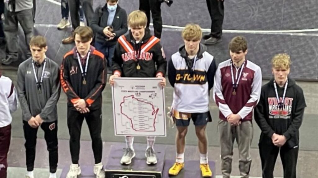 UPDATE: 3-time state wrestling champ Greyson Clark announces college ...