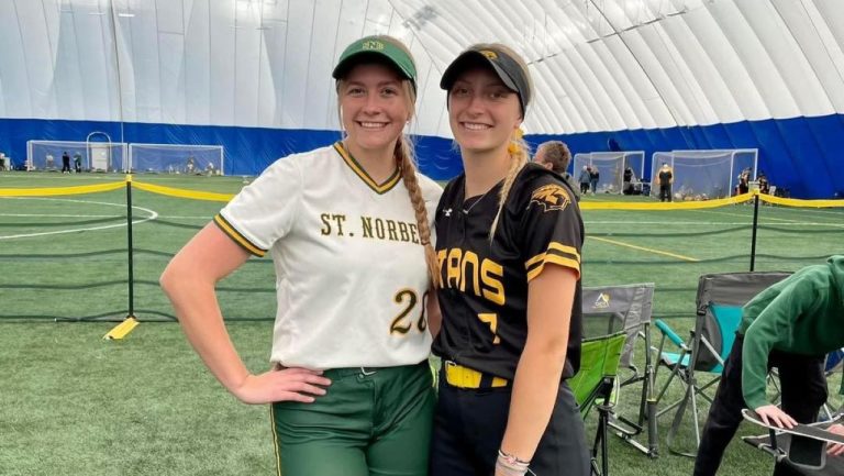 Former Kaukauna Ghosts Face Off On College Softball Diamond Kaukauna
