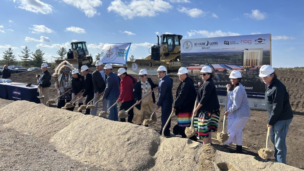 Officials break ground on massive new casino near Wisconsin-Illinois ...