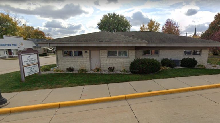 Biz brief: Fox Valley Family Eye Care in Little Chute closes after ...